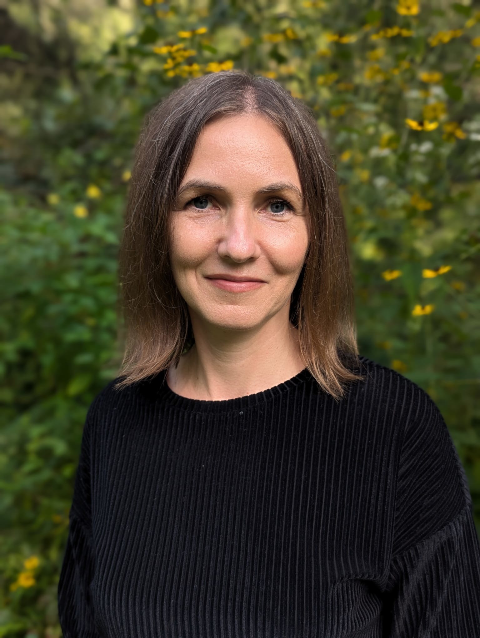 I Tested Aussie Miracle Curls: My Honest Review and Results!